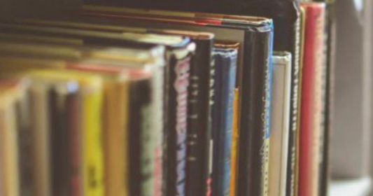 How do I arrange my school library collection? | National Literacy Trust