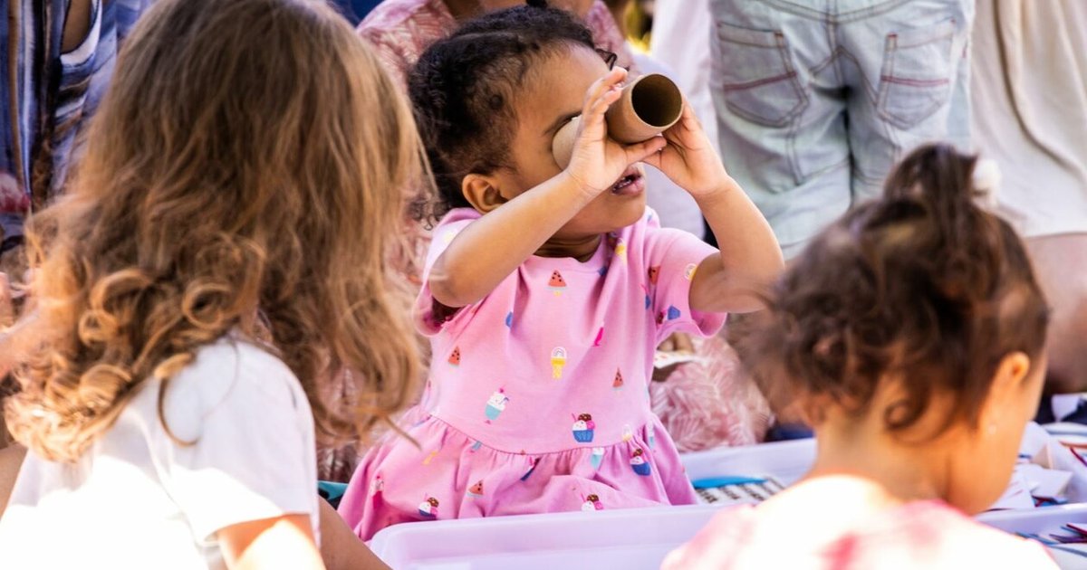 Chat, play, read booklets | National Literacy Trust