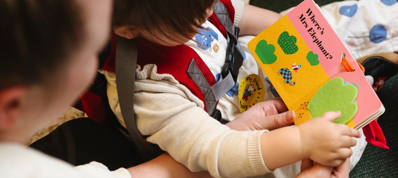 The importance of sharing books and stories with children for their ...